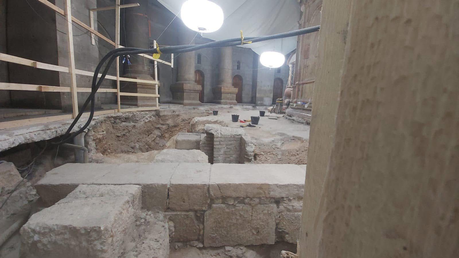 Roman Legion Bricks Discovery | Holy Land VIP Tours